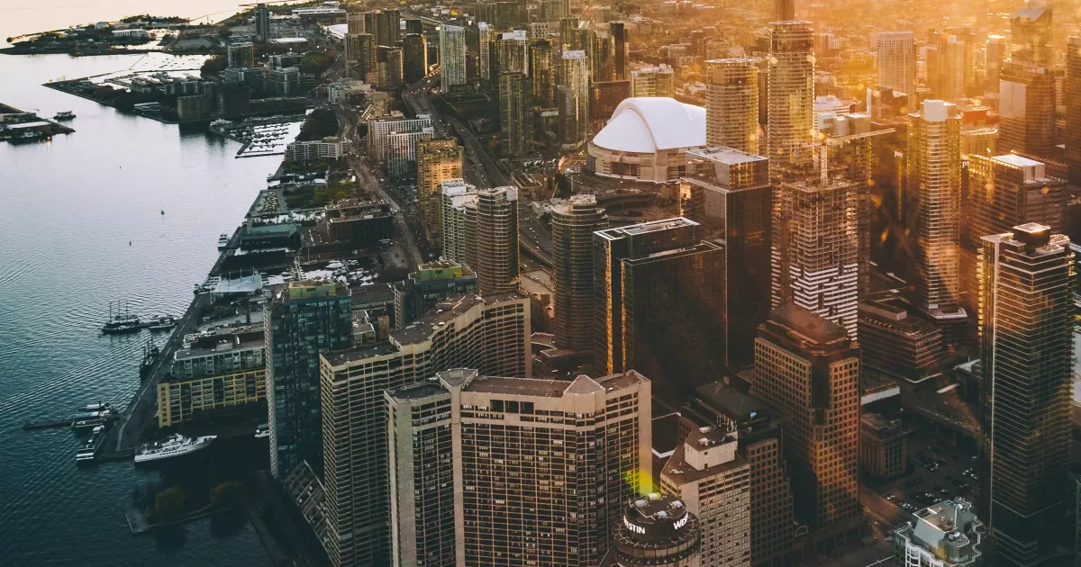 ¿Cuáles son los mejores horarios para publicar en 'America/Toronto'?